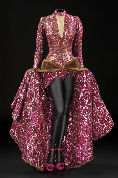 On-Screen Style | Feature Film Fashion: Hollywood Costumes at the ...