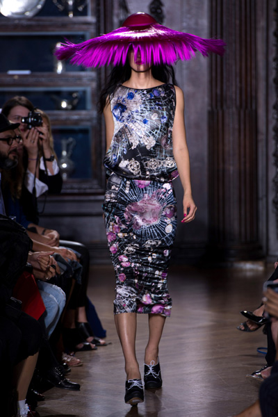 Hats That Look Like Lamp Shades | The 15 Most Ridiculous Trends from ...