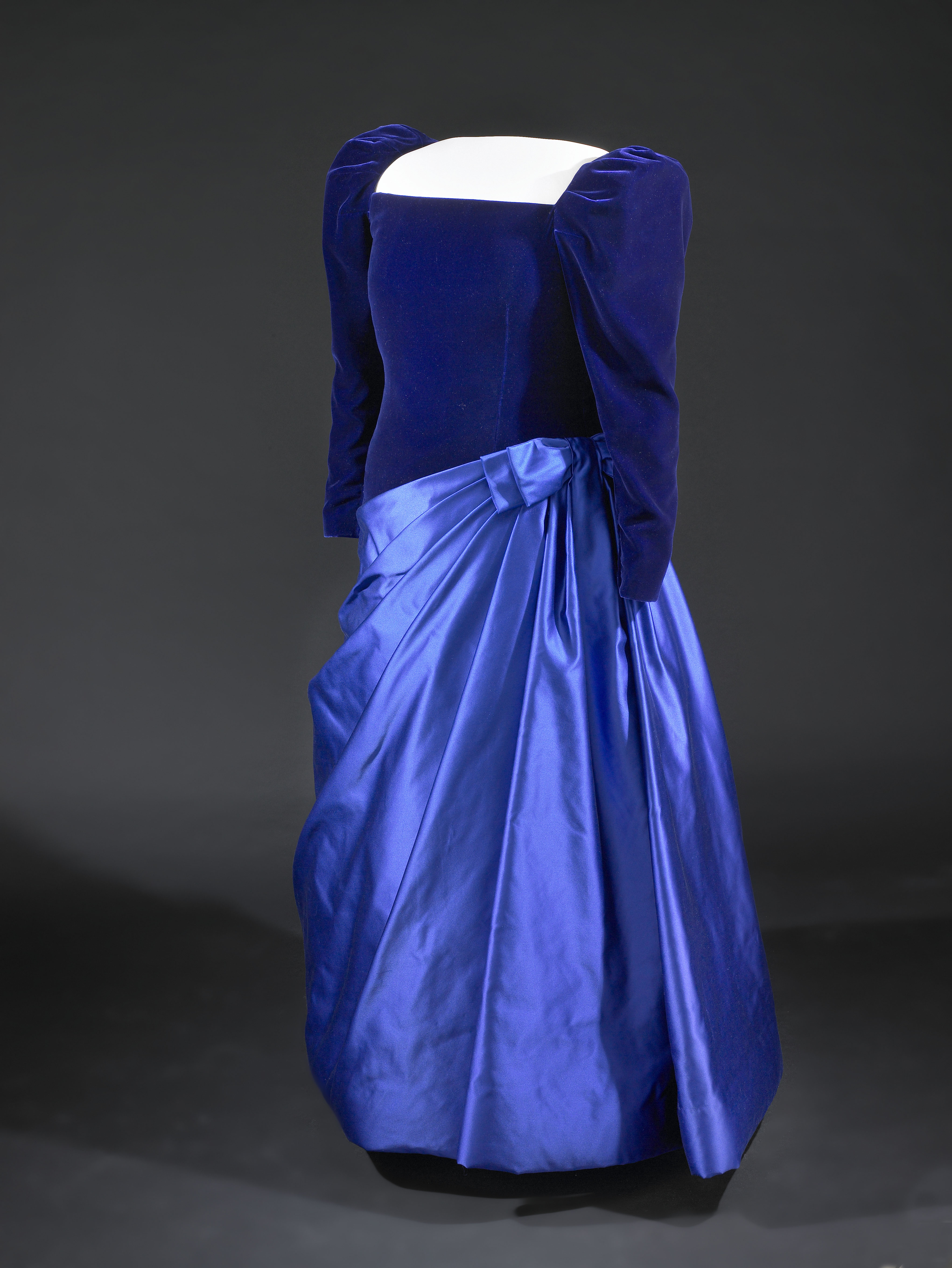 Barbara Bush, 1989: A Close Call | Belles of the Ball: An Insider’s ...