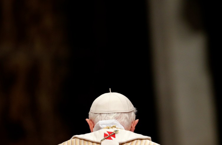 Hanging Up His Hat: Pope Benedict’s History of Fanciful Headwear | TIME.com